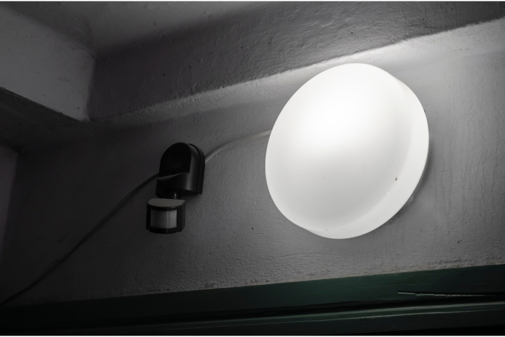 DIY Motion Sensor Home Lighting - Rayzeek